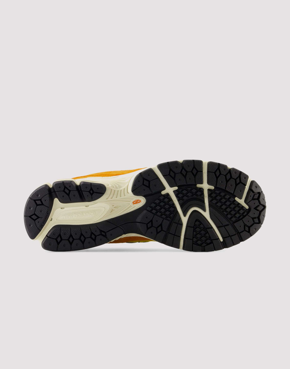 New Balance 2002R Orange/Yellow – DTLR