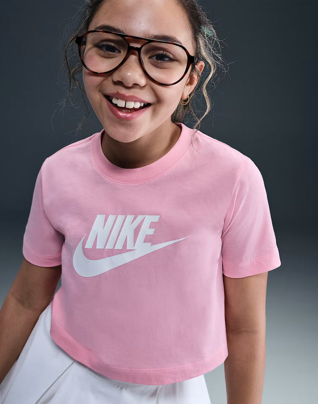 Nike Sportswear Cropped T-Shirt – DTLR