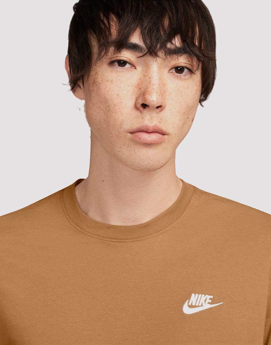 Nike Sportswear Club Beige Tee – DTLR