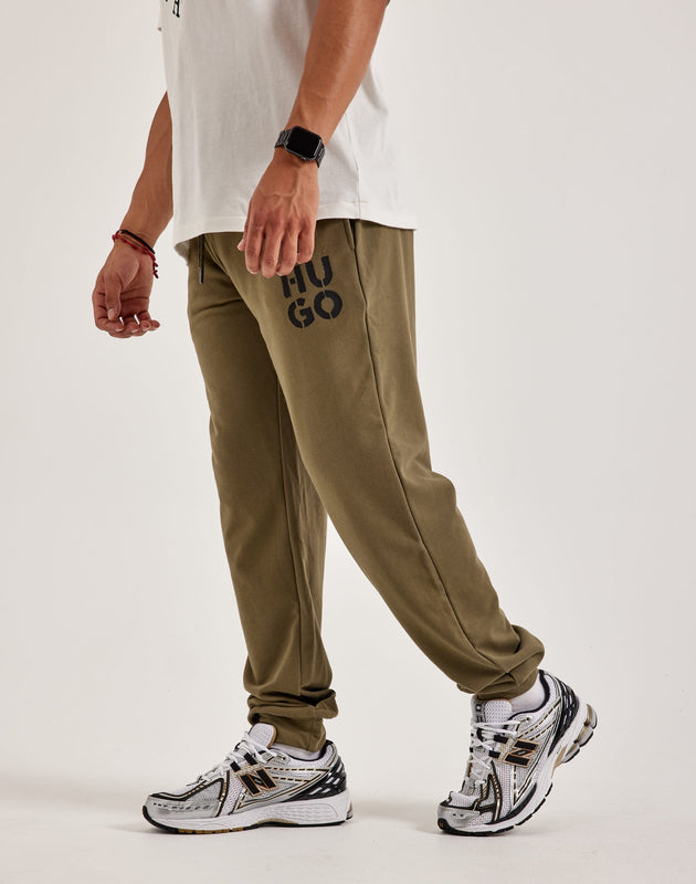 Hugo Spray Logo Sweatpants – DTLR