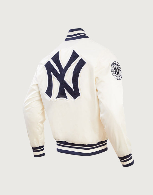Pro Standard MLB New York Yankees Retro Classic Rib Satin Jacket – DTLR