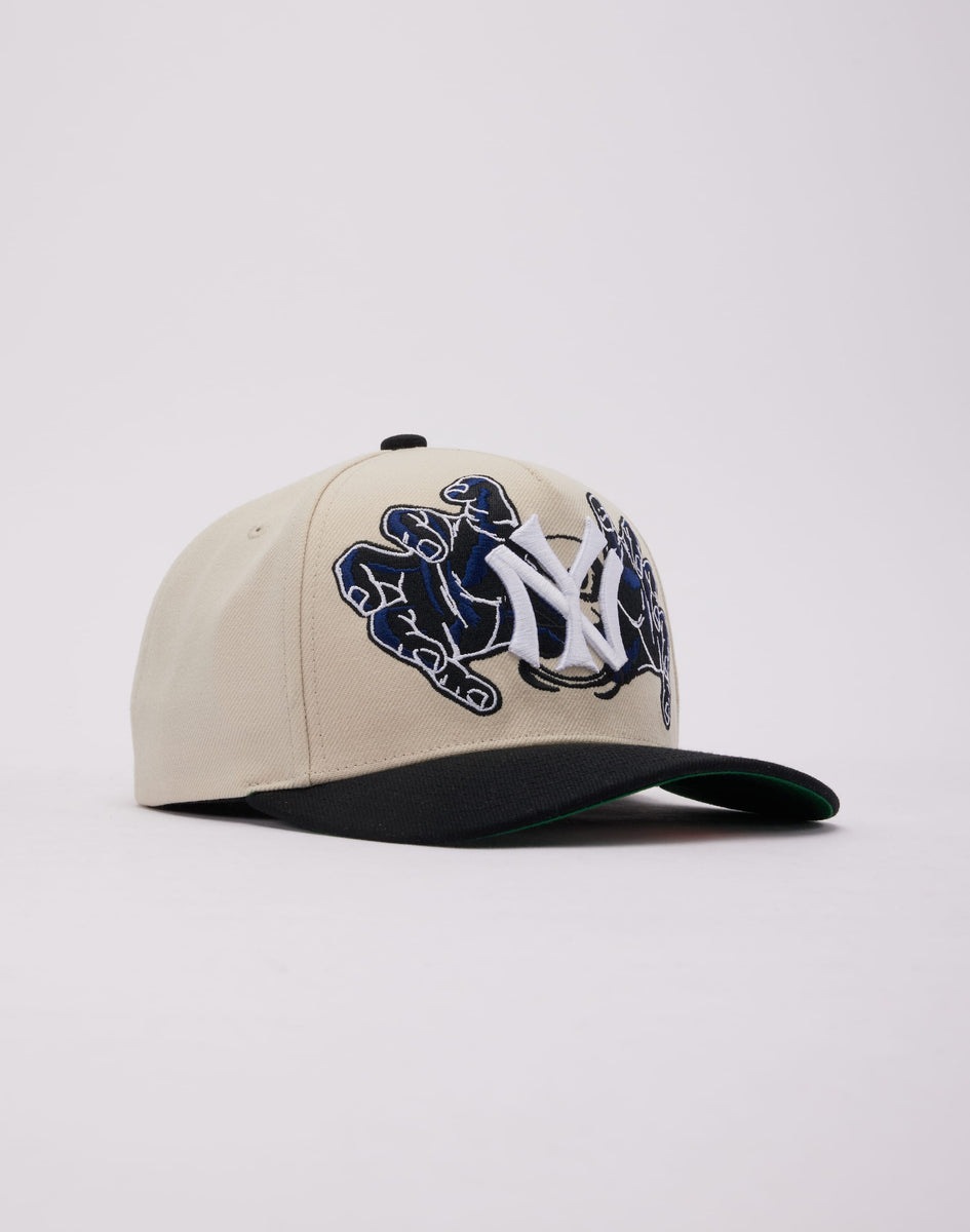 Mitchell & Ness MLB New York Yankees Crystal Ball Pro Snapback Hat – DTLR