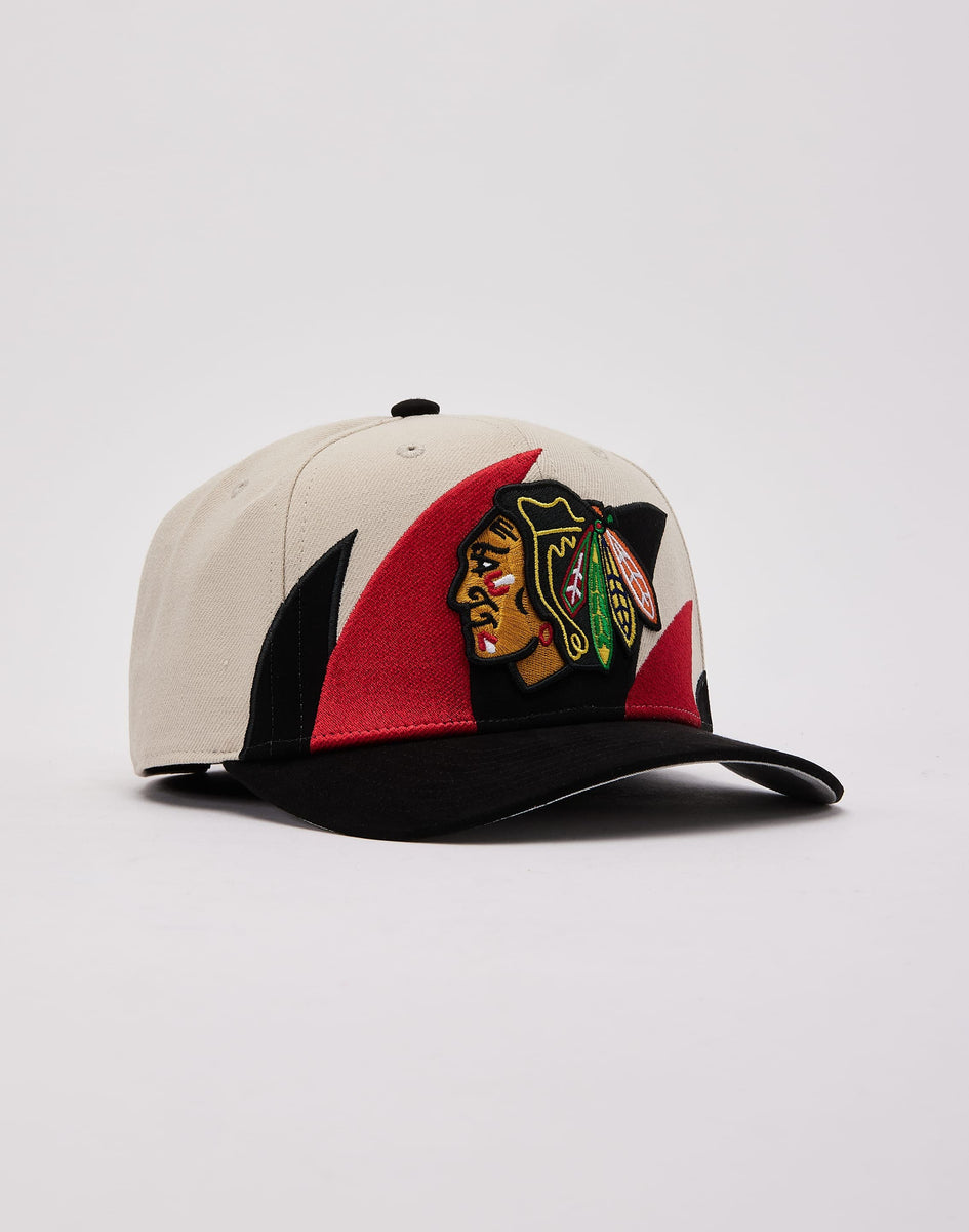 Mitchell & Ness NHL Chicago Blackhawks Sharktooth Snapback – DTLR