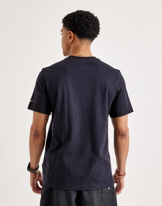 Nike Embroidered Logo Tee – DTLR