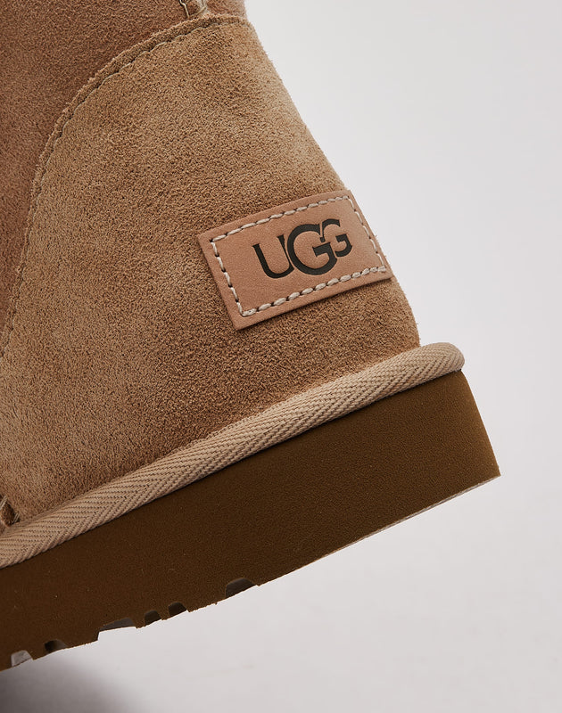 UGG Classic Short II Boots – DTLR