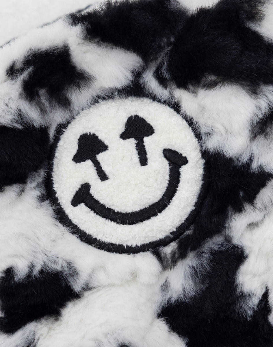 Happy Caps Furry Bucket Hat – DTLR