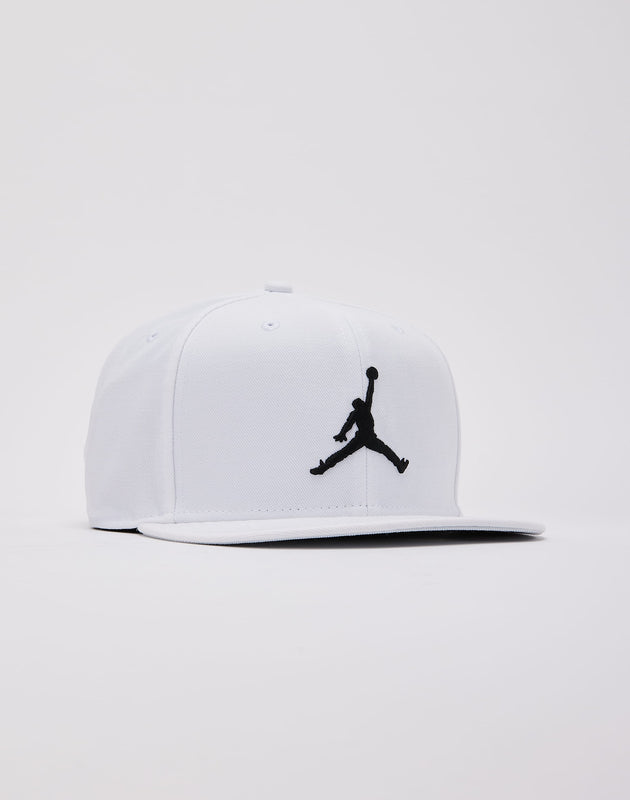 Jordan Pro Jumpman Snapback Hat – DTLR