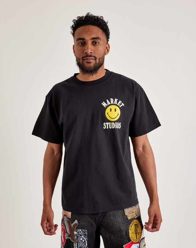 Market Smiley Tee – DTLR