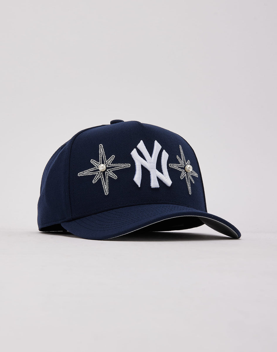 Mitchell & Ness MLB New York Yankees Star Stones Pro Pinch Snapback Ha ...
