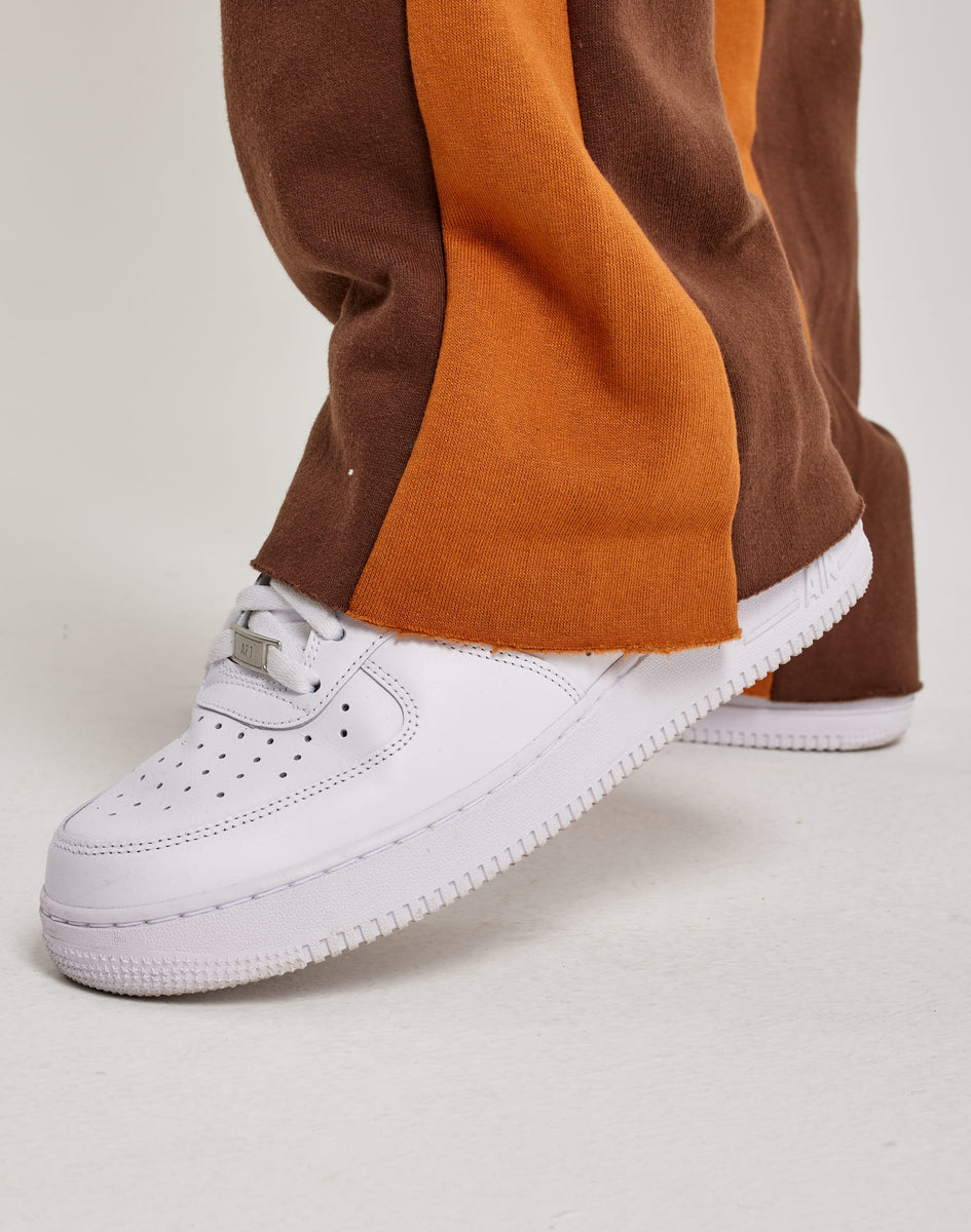 MNML Contrast Bootcut Fleece Sweatpants – DTLR