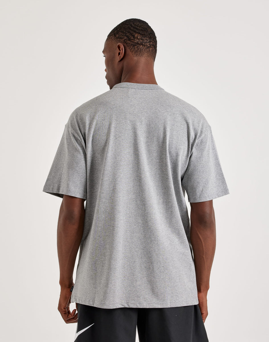 Nike Premium Essentials Tee – DTLR