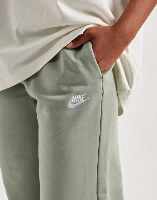 Nike Club Fleece Mid-Rise Wide-Leg Sweatpants – DTLR