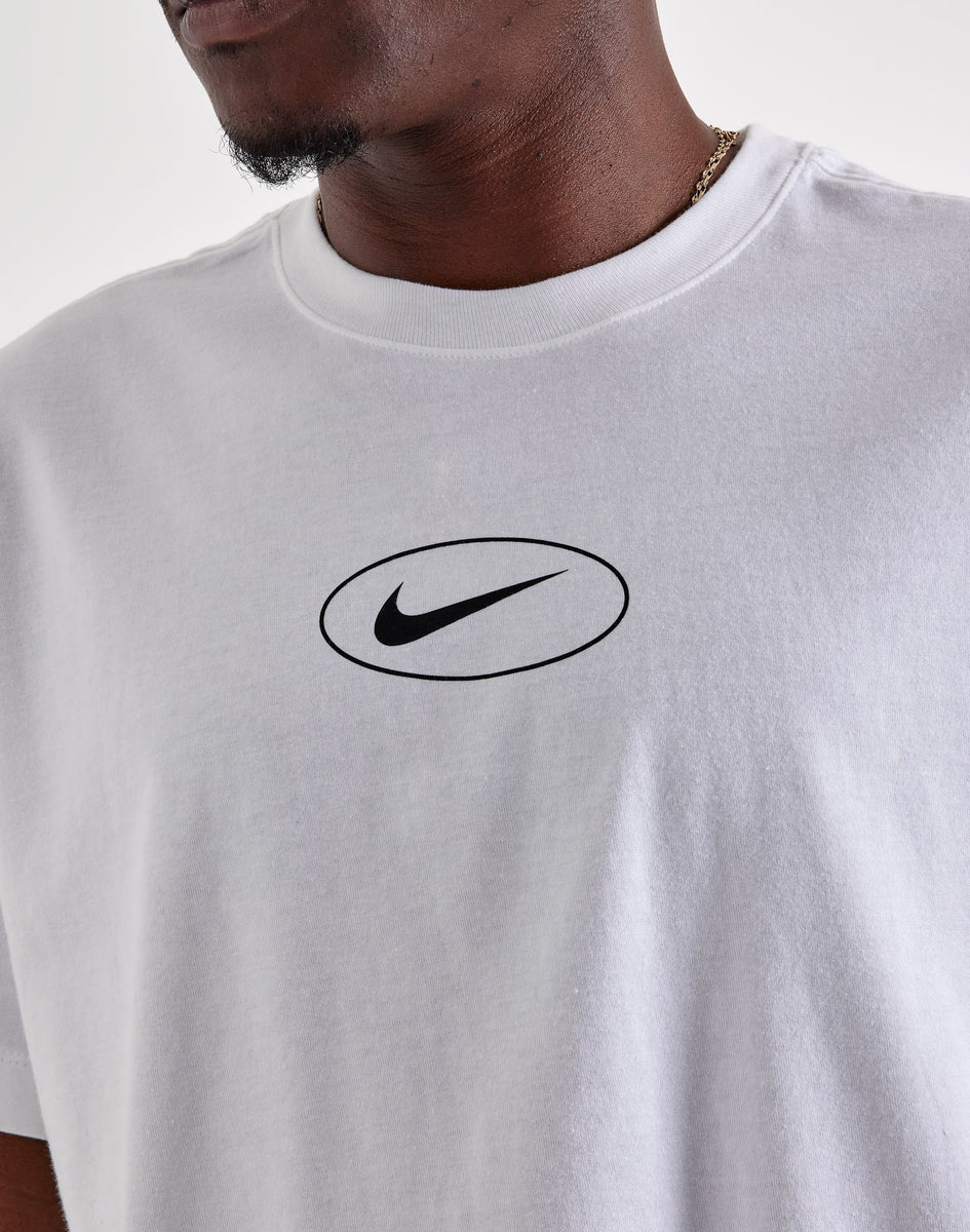 Nike Globe Logo Graphic Tee – DTLR