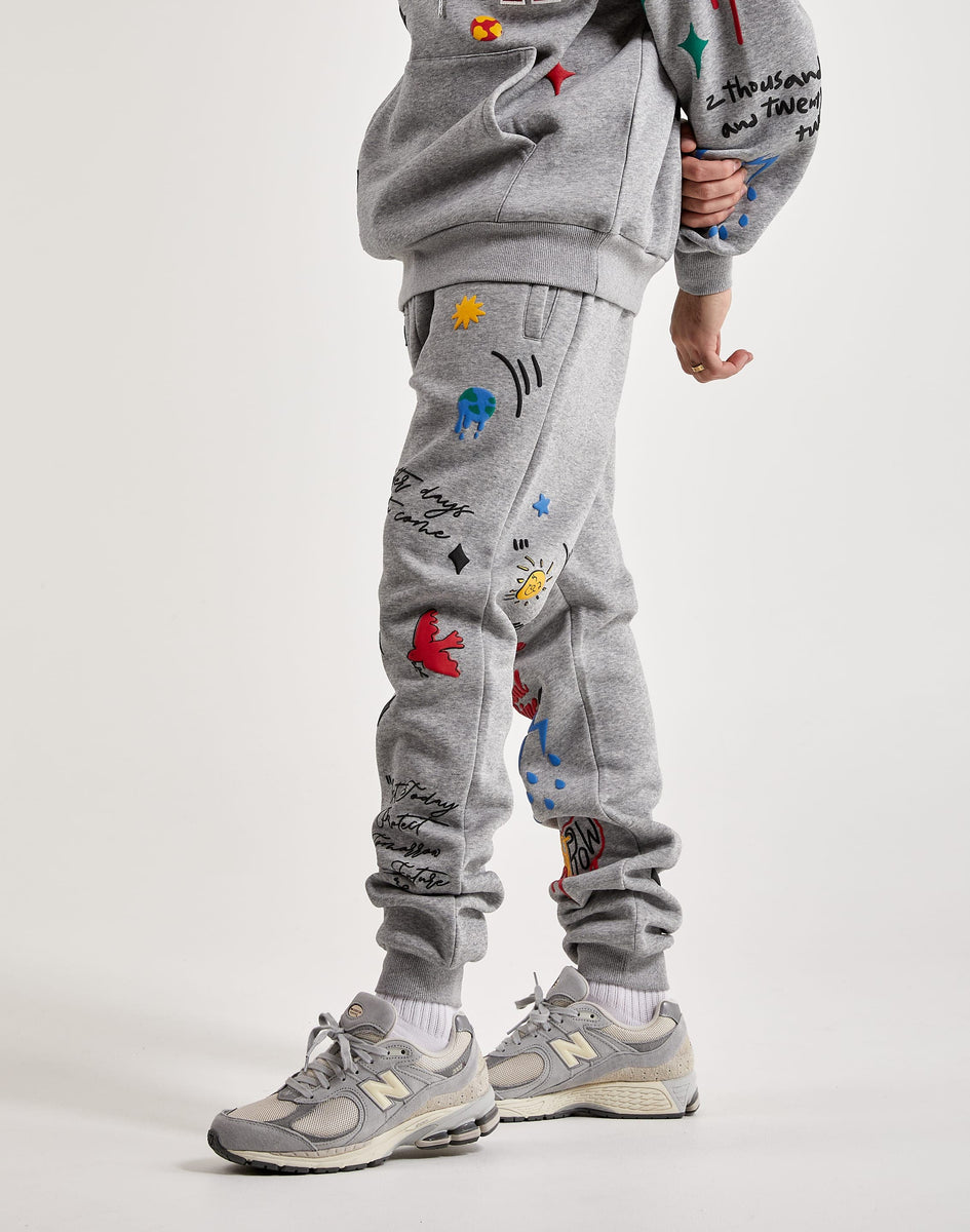 First Row Flying Heart Fleece Pants – DTLR