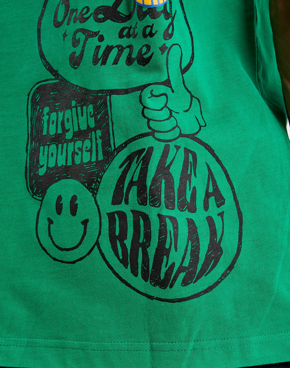 First Row Spring Break Tee – DTLR