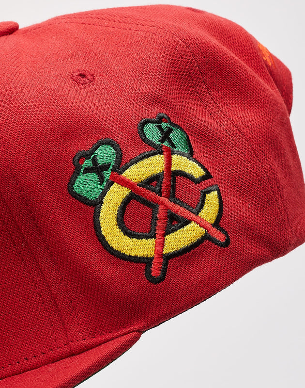 Mitchell & Ness Chicago Blackhawks Snapback Hat – DTLR