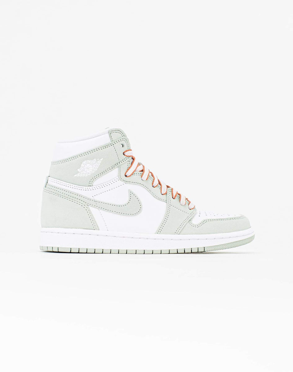 Jordan WMNS AIR JORDAN RETRO 1 HIGH OG 'SEAFOAM' – DTLR