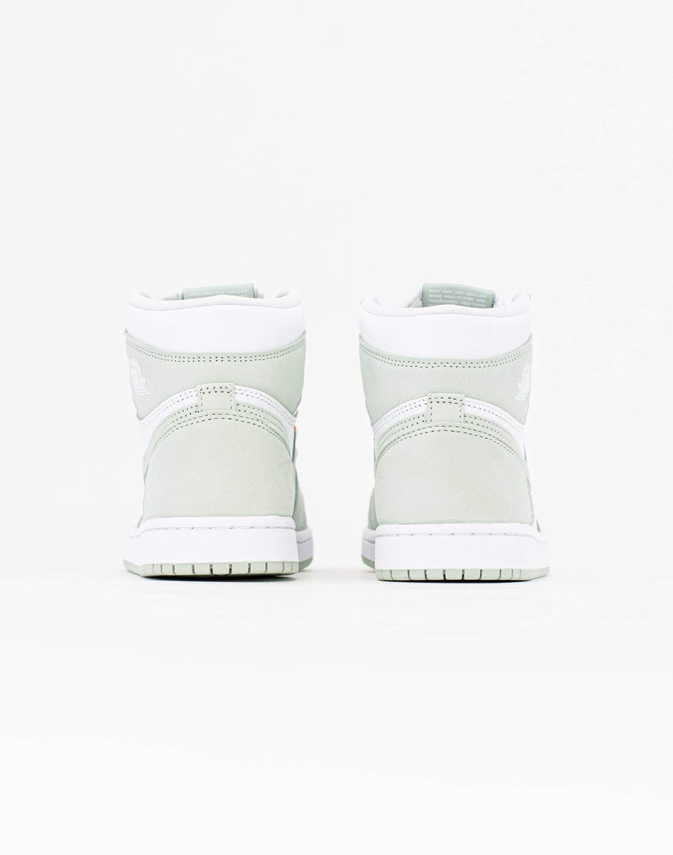 Jordan WMNS AIR JORDAN RETRO 1 HIGH OG 'SEAFOAM' – DTLR