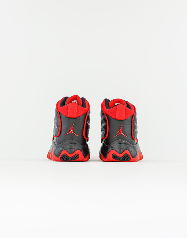 Jordan Pro Strong Grade-School – DTLR