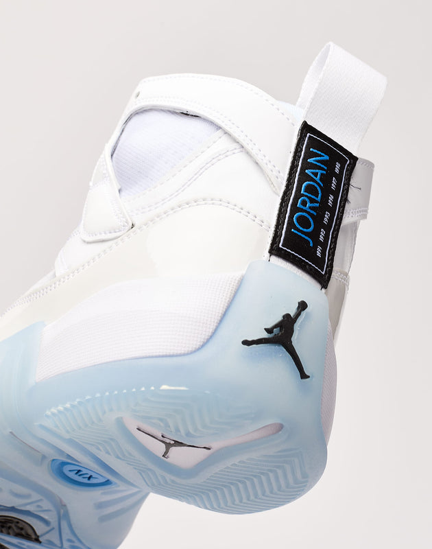 Jordan Jumpman Two Trey – DTLR