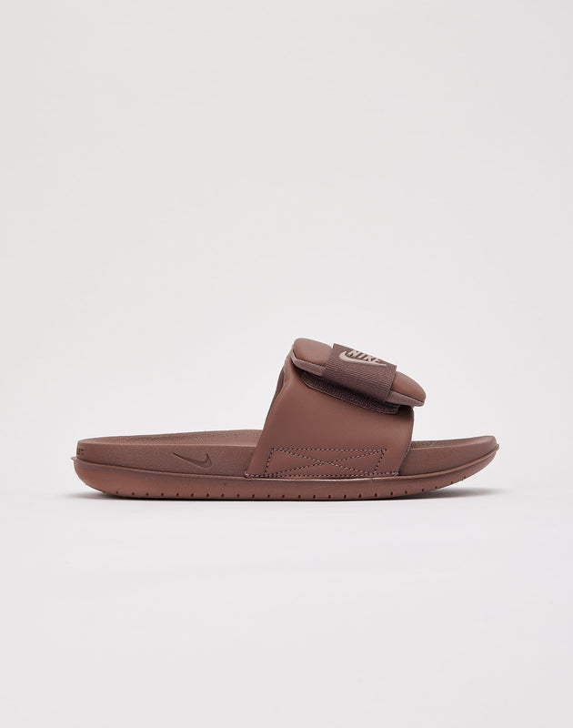 Nike Offcourt Adjust Slides – DTLR