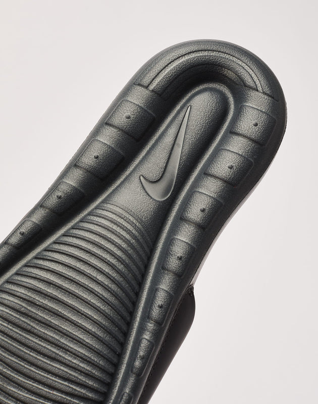 Nike SB Victori One Slides – DTLR