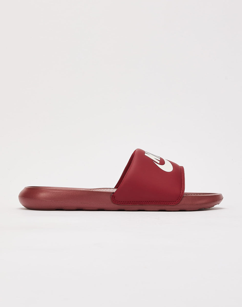 Nike SB Victori One Slides – DTLR