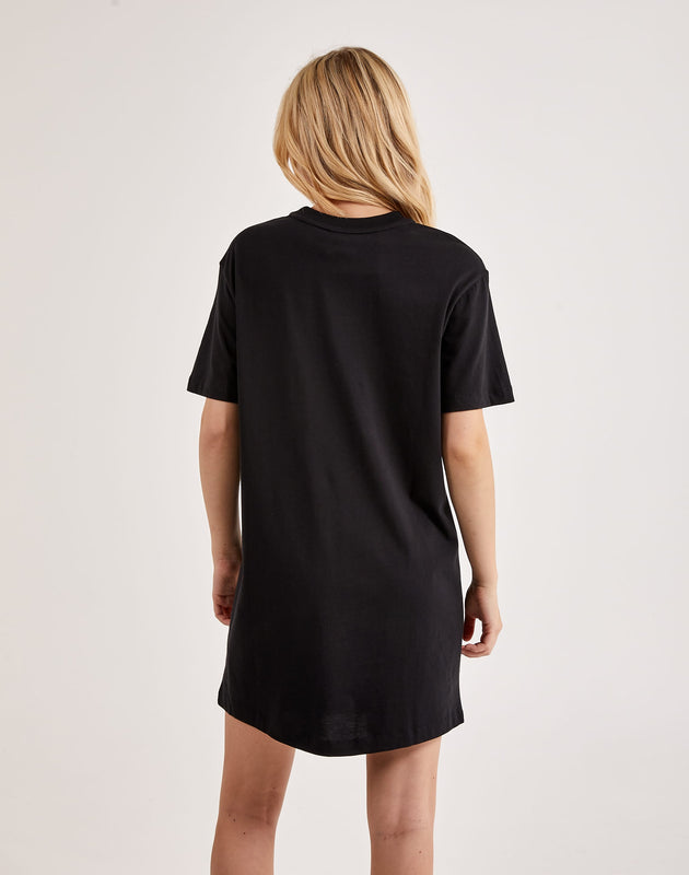 Nike Chill Knit Oversized T-Shirt Dress – DTLR