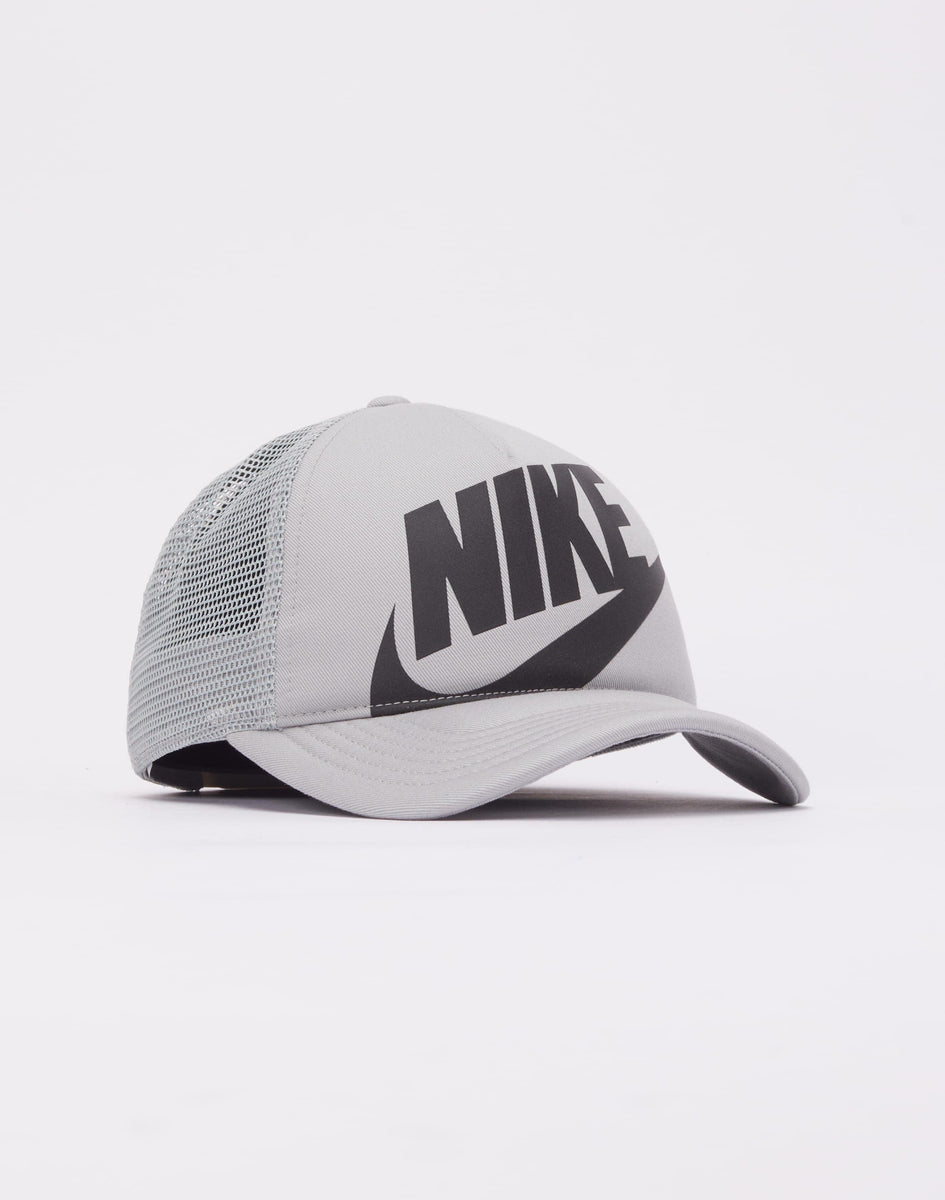 Nike Rise Trucker Hat – DTLR