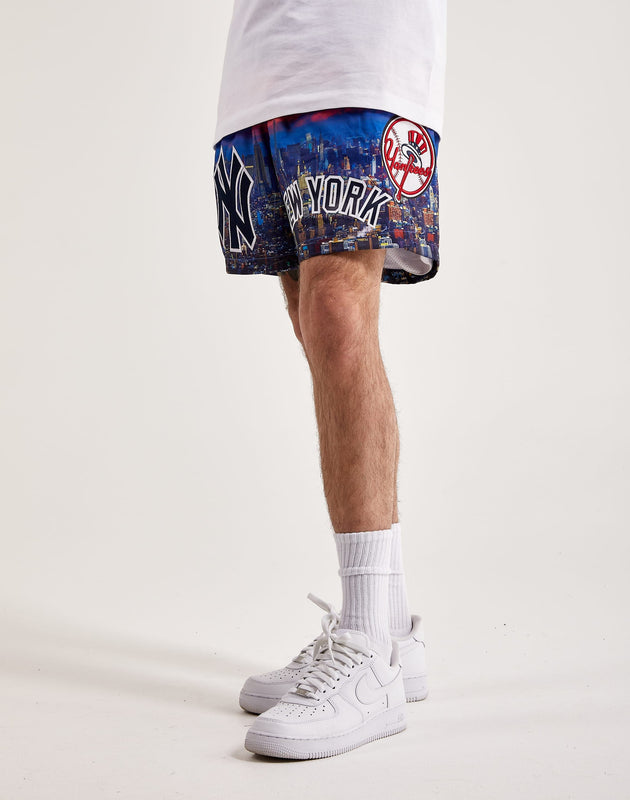 Pro Standard New York Yankees Shorts – DTLR
