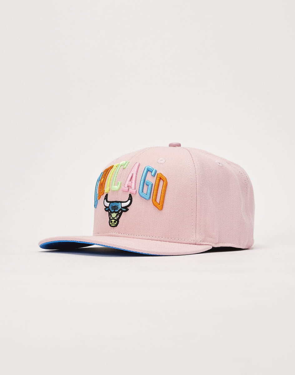 Pro Standard Chicago Bulls Snapback Hat – DTLR