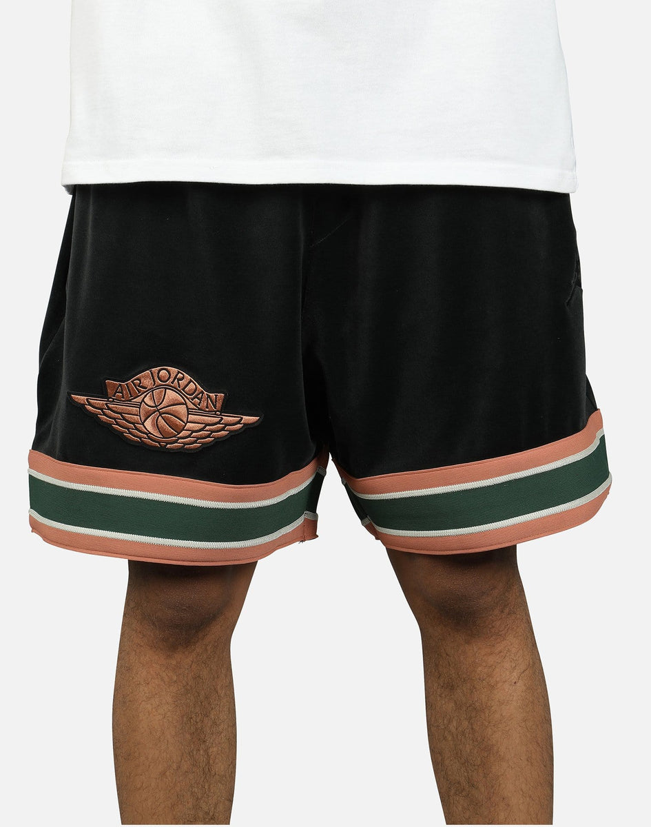 Jordan GOLD CHAIN SHORTS – DTLR