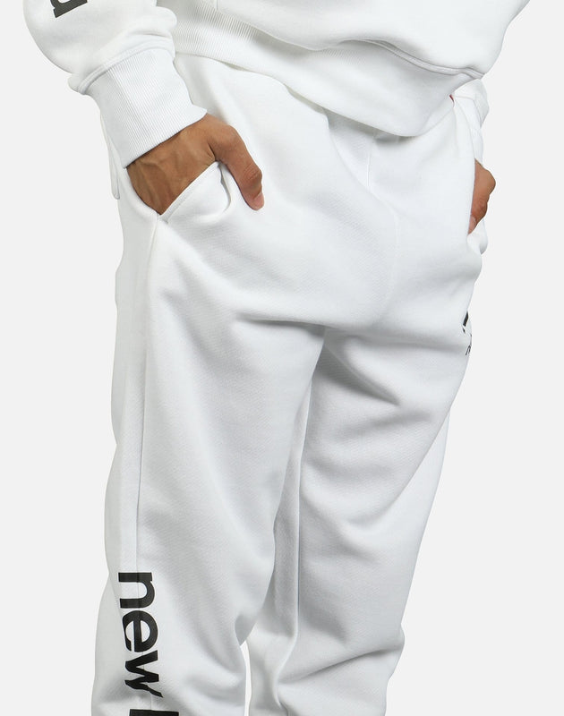 New Balance ESSENTIALS NB LOGO SWEATPANTS – DTLR