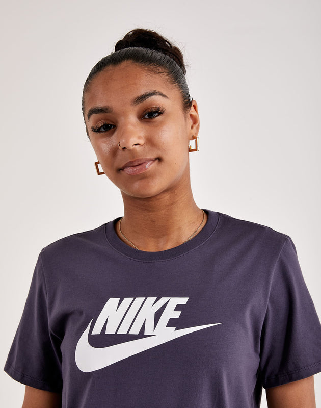 Nike Essential Icon Futura Tee – DTLR