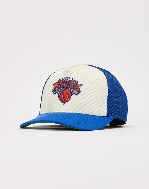 Pro Standard New York Knicks Trucker Hat – DTLR